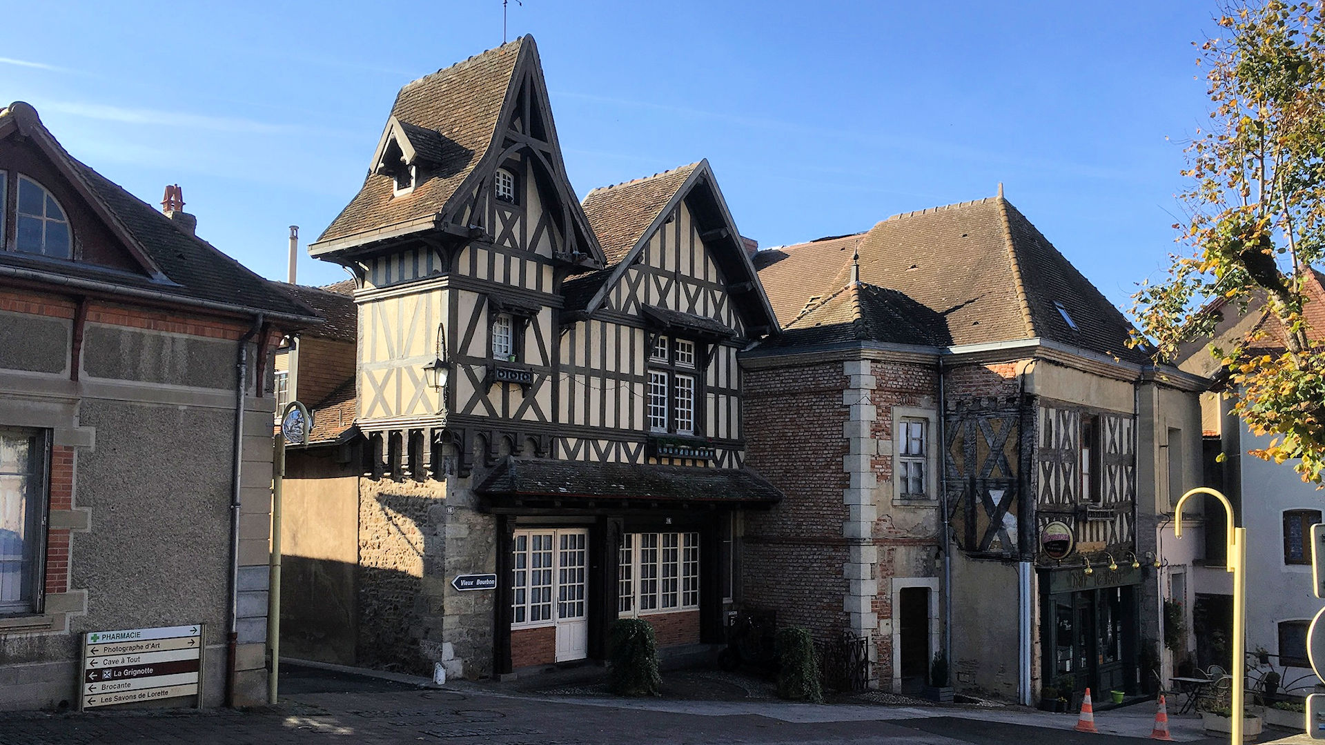 Startpagina - Tourisme Bourbon Lancy