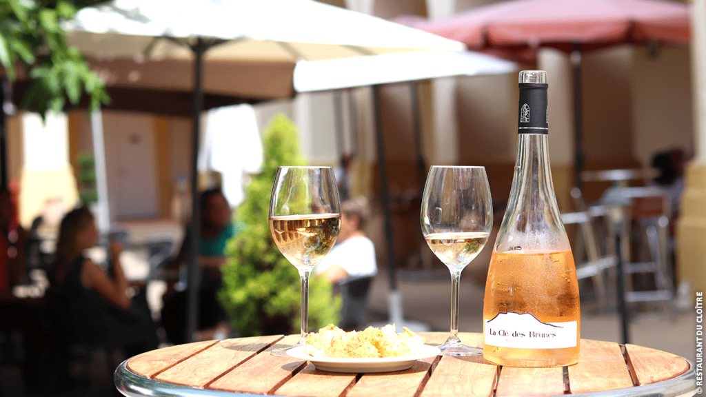Restaurant du Cloître – www.tourisme-bourbonlancy.com